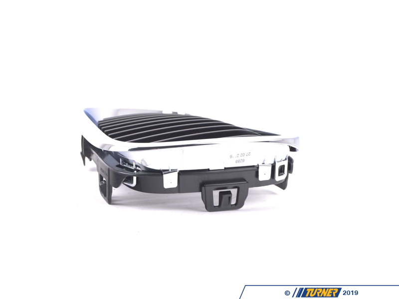51137295522 - Grille - Front - Right - F22, F23 | Turner Motorsport