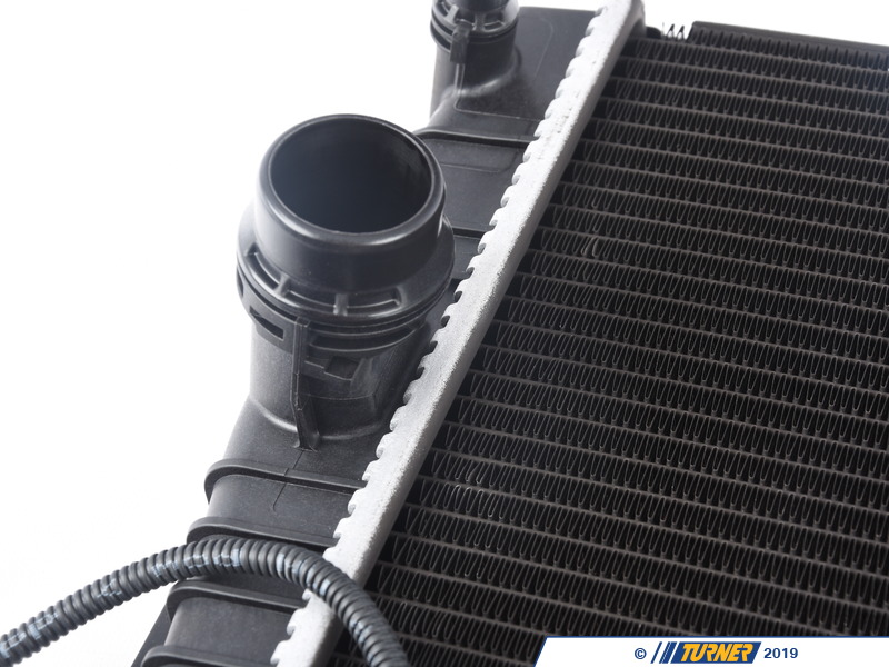 17118672106 - Genuine BMW Radiator - F30 F32 F22 F33 F23 | Turner ...