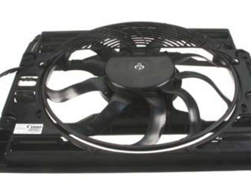 64546921383 - Electric Auxiliary Fan - E38 1999-2001, Z8 | Turner ...