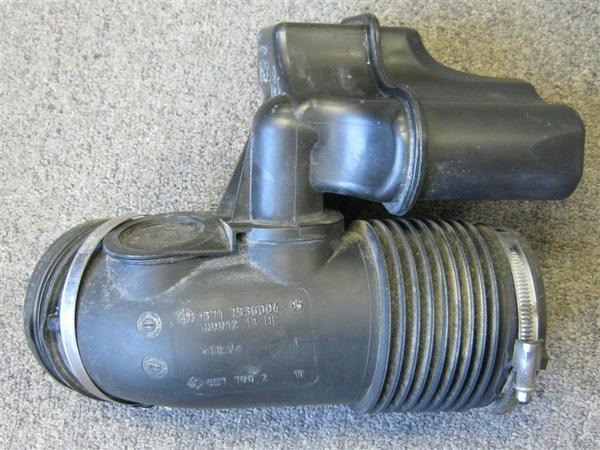 UIND10041 - E82 E88 E9x Intake Boot (USED) BMW 13717536004 | Turner ...