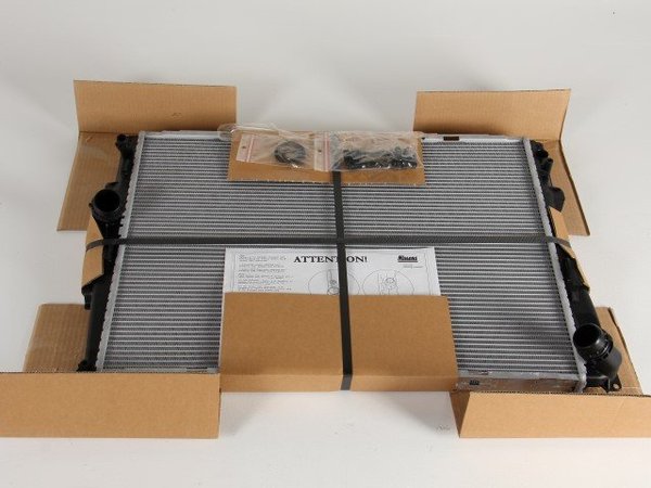 UENG10200 - E82 128i, E9X Automatic Radiator (New - Nissens Brand) BMW ...