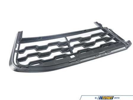 51118092160 - GRILL, AIR INTAKE, R | Turner Motorsport