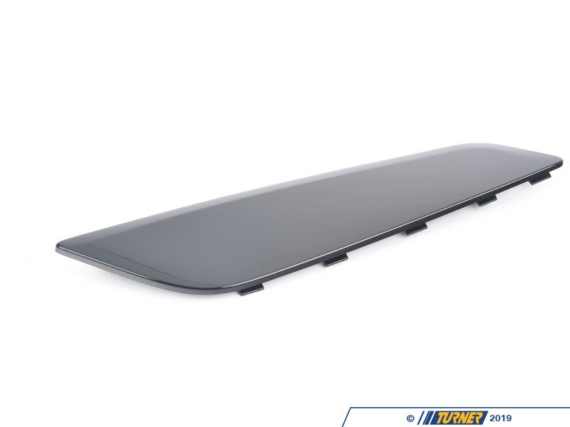 51747439014 - TRIM, AIR DUCT, SIDE | Turner Motorsport