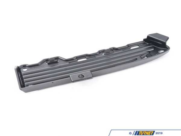 51117355240 - AIR INLET FINISHER, RIGHT | Turner Motorsport