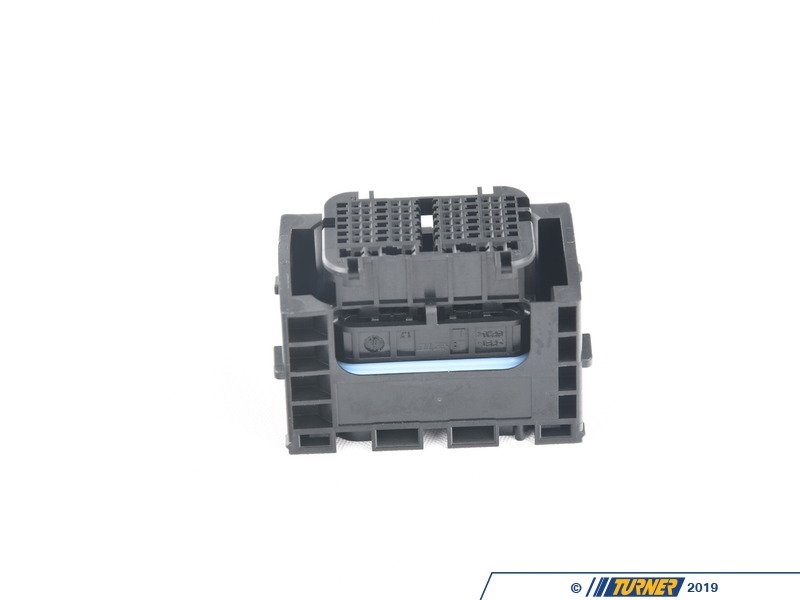 61139318633 - SOCKET HOUSING | Turner Motorsport