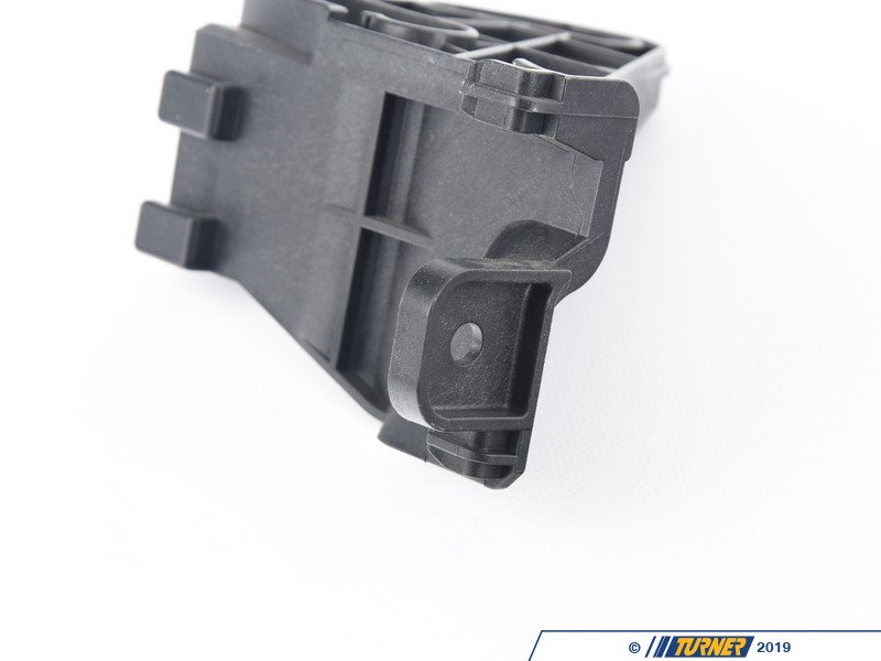 17118570832 - Bracket - Radiator Bottom Left - E70, E71, F85, F86 ...