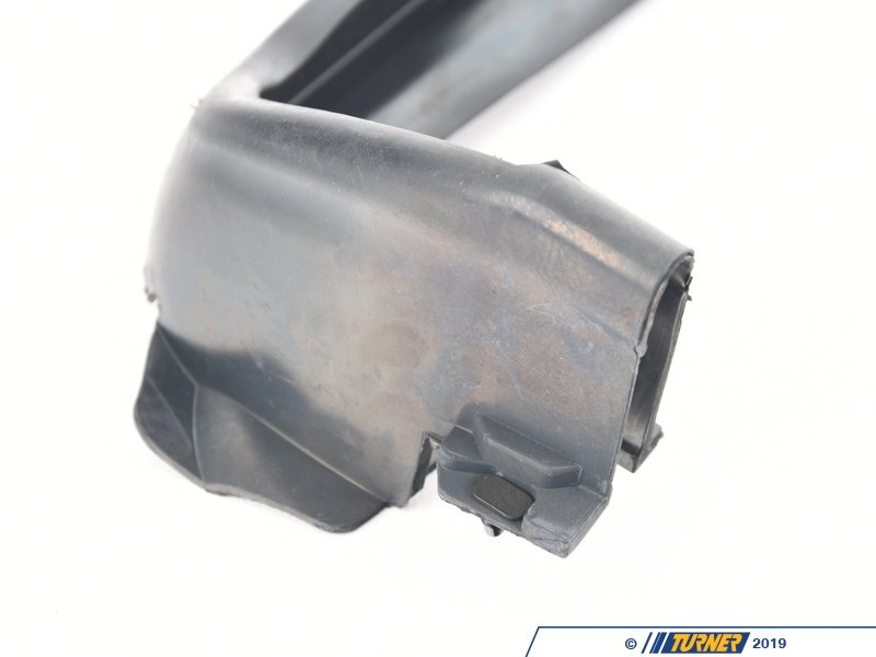 51767300564 - FRONT RIGHT FENDER SEALING | Turner Motorsport