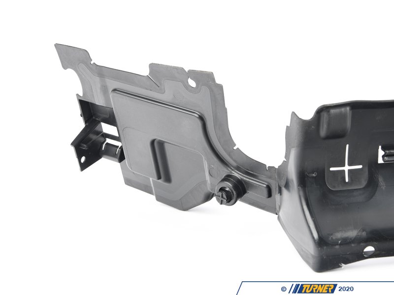 51747359797 - Radiator Duct - Lower - G11 | Turner Motorsport