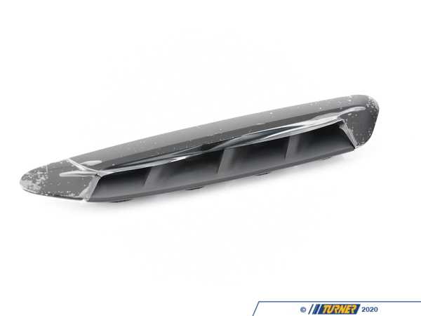 51138064805 - FINISHER, SIDE PANEL | Turner Motorsport