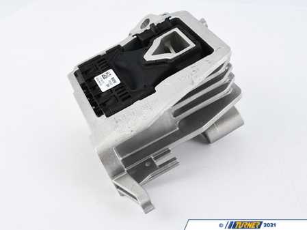 22118835566 - ENGINE MOUNT | Turner Motorsport
