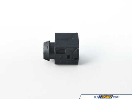 12527519996 - SOCKET HOUSING | Turner Motorsport