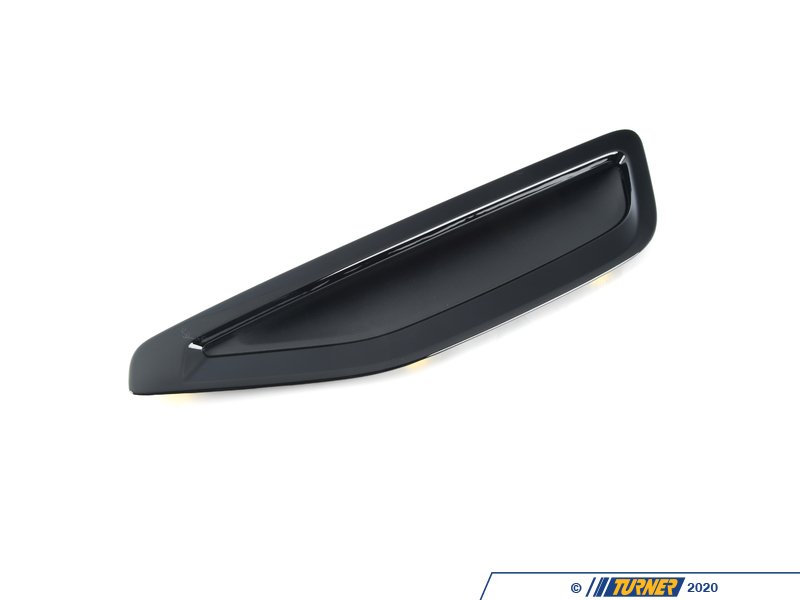 51137418177 - TRIM, AIR DUCT, SIDEWALL, LE | Turner Motorsport