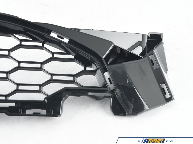 51118064599 - GRILL, AIR INTAKE, C | Turner Motorsport