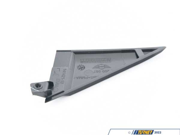 51337299987 - CORNER MOULDING, LEFT | Turner Motorsport