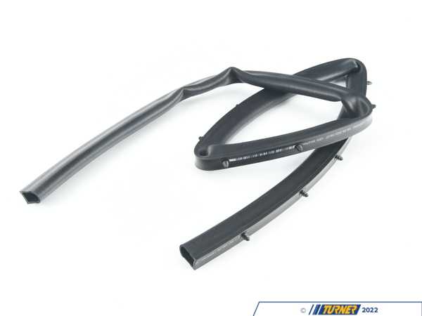 51767397485 - FRONT ENGINE HOOD SE | Turner Motorsport