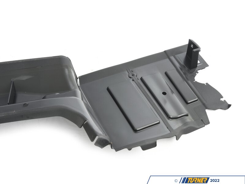 51747399996 - AIR DUCT, RADIATOR, | Turner Motorsport