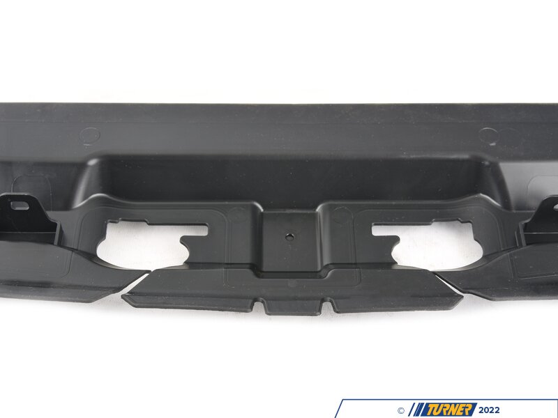 51647359818 - AIR DUCT, RADIATOR, TOP | Turner Motorsport