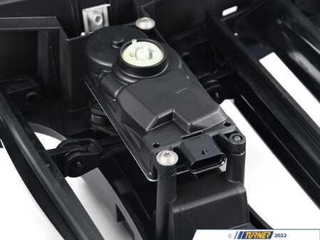 51137497228 - AIR FLAPS, UPPER | Turner Motorsport