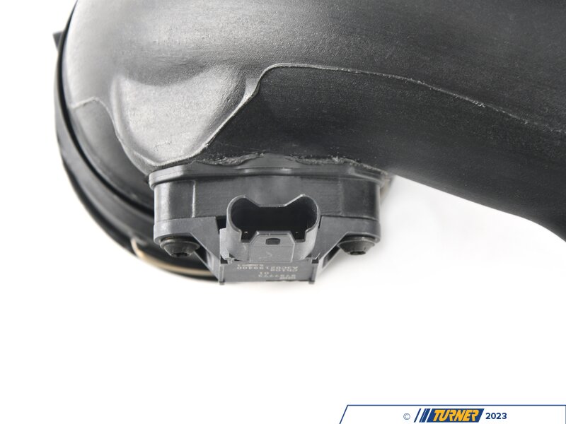 13717588268 - Genuine BMW Charge Air Induction Tract - Upper - E70,E71 ...