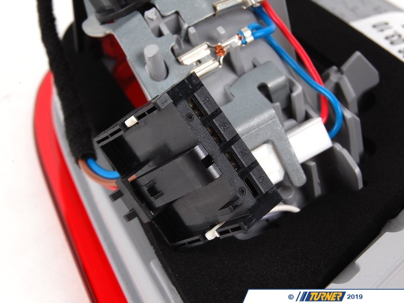 63217252784 - Genuine BMW Trunk Mounted Tail Light - Right - E93 328Ci ...