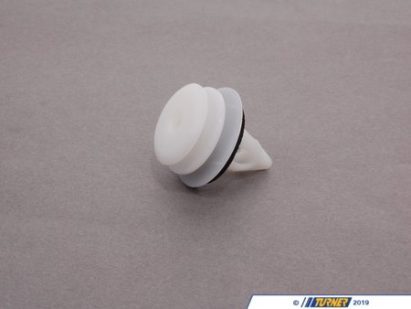 51418224768 - Vaico Trim Panel Clip | Turner Motorsport