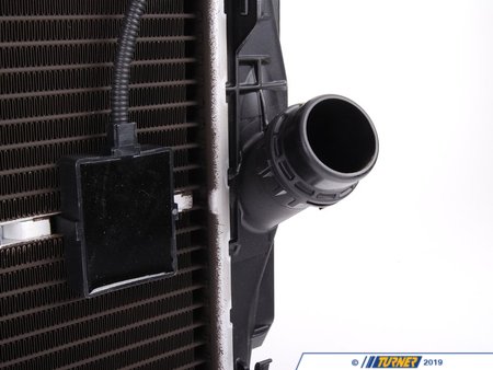 17117537292 - Genuine BMW Radiator - 17117537292 - E82,E90,E92,E93 ...