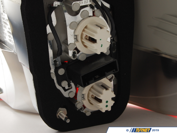 63217200819 - Genuine BMW Taillight for Fender - E70 X5 | Turner Motorsport