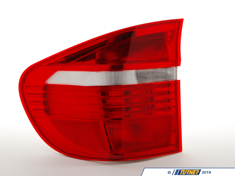 63217200819 - Genuine BMW Taillight for Fender - E70 X5 | Turner Motorsport