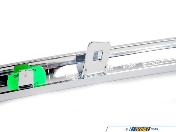 51137145740 - Genuine BMW Kidney Grille Trim - Passenger (Right ...