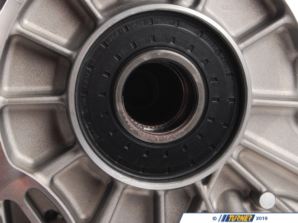 27107599690 - Transfer Case | Turner Motorsport