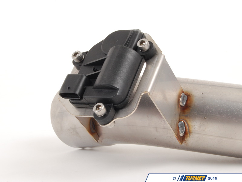 18302349212 - BMW M Performance Chrome Tailpipe Set w/ Rear Valance ...