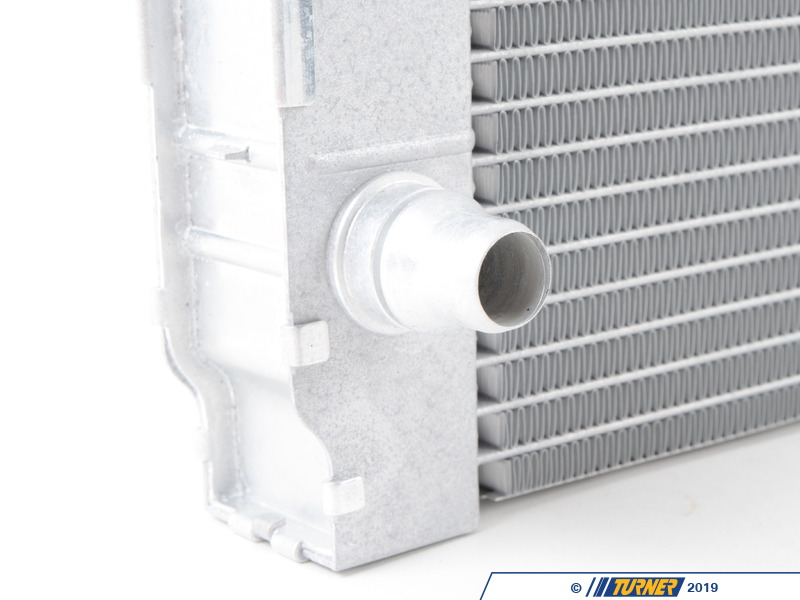 17118615426 - Genuine BMW Radiator - 17118615426 - F01,F10 | Turner ...
