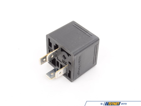 61311373585 - OEM Bosch Fuel Pump Relay -- e30 e36 e46 e28 e34 e39 e24 e23 e32 e38 e31 z3 ...