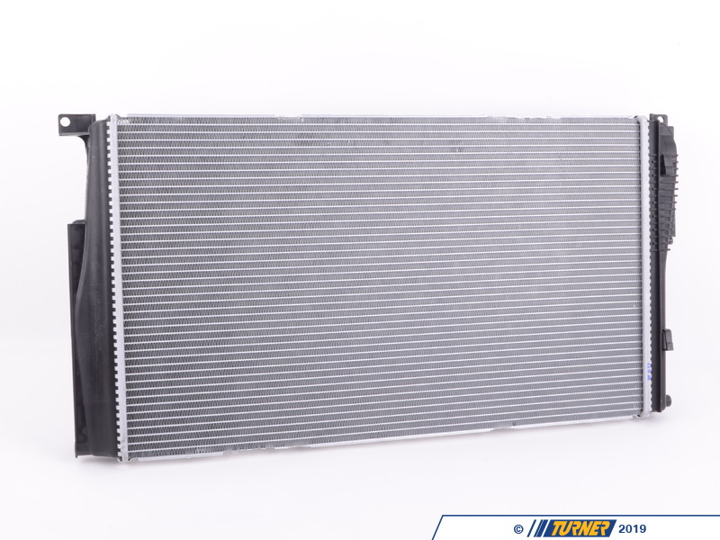 17118672104 - Genuine BMW Radiator - Automatic Transmission - F22,F30 ...
