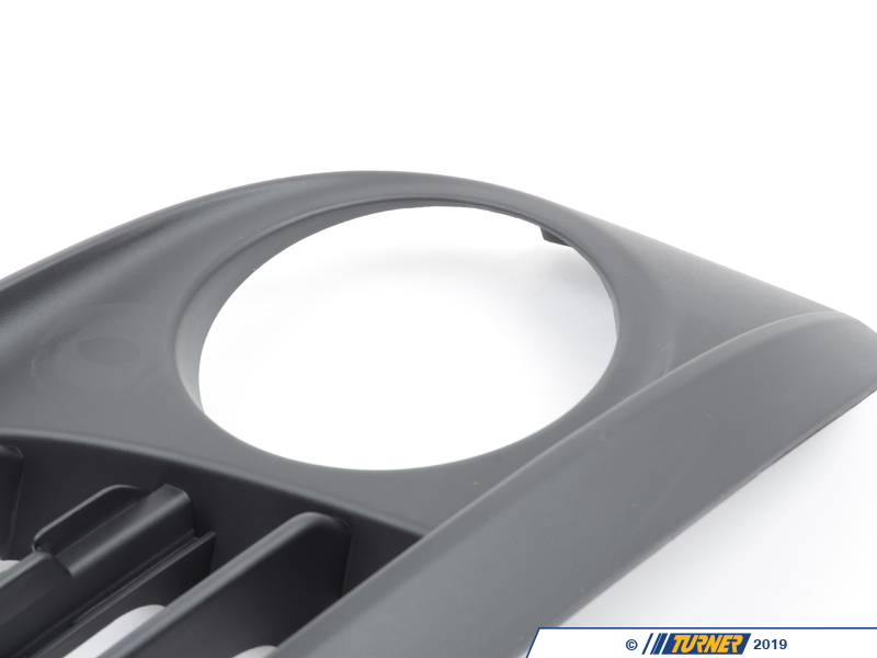 51117331730 - Genuine BMW Bumper grille - right | Turner Motorsport