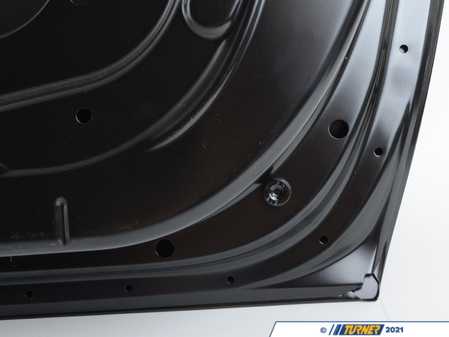 41517294266 - DOOR FRONT RIGHT | Turner Motorsport