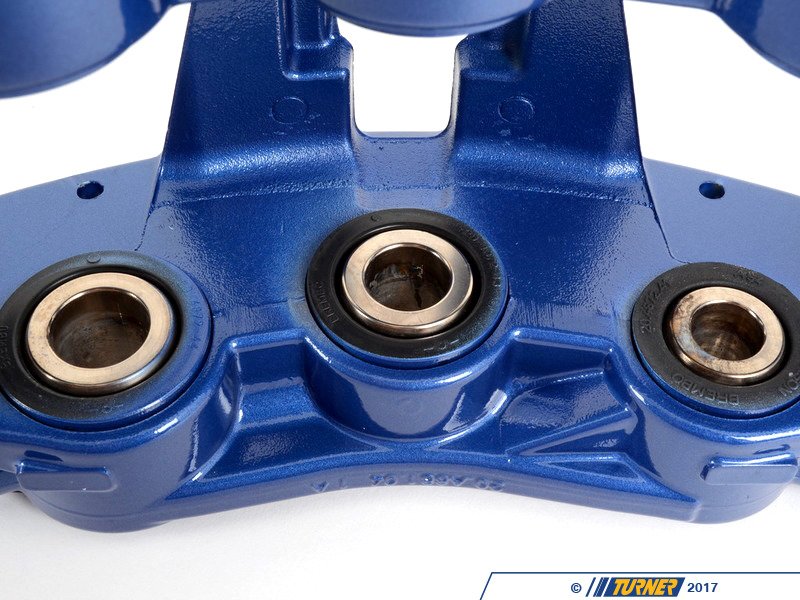 004038ECS04B - F8X M3/M4 Blue Brakes Upgrade For E9X M3 | Turner Motorsport